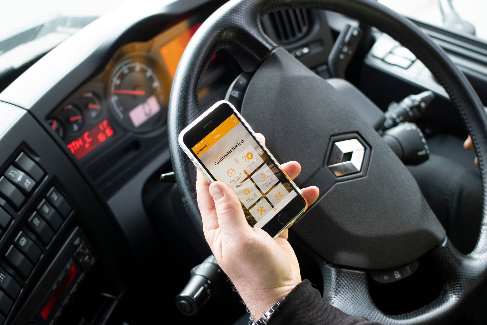 TireTech App: The One Source Solution for Your Tyres | Continental tyres