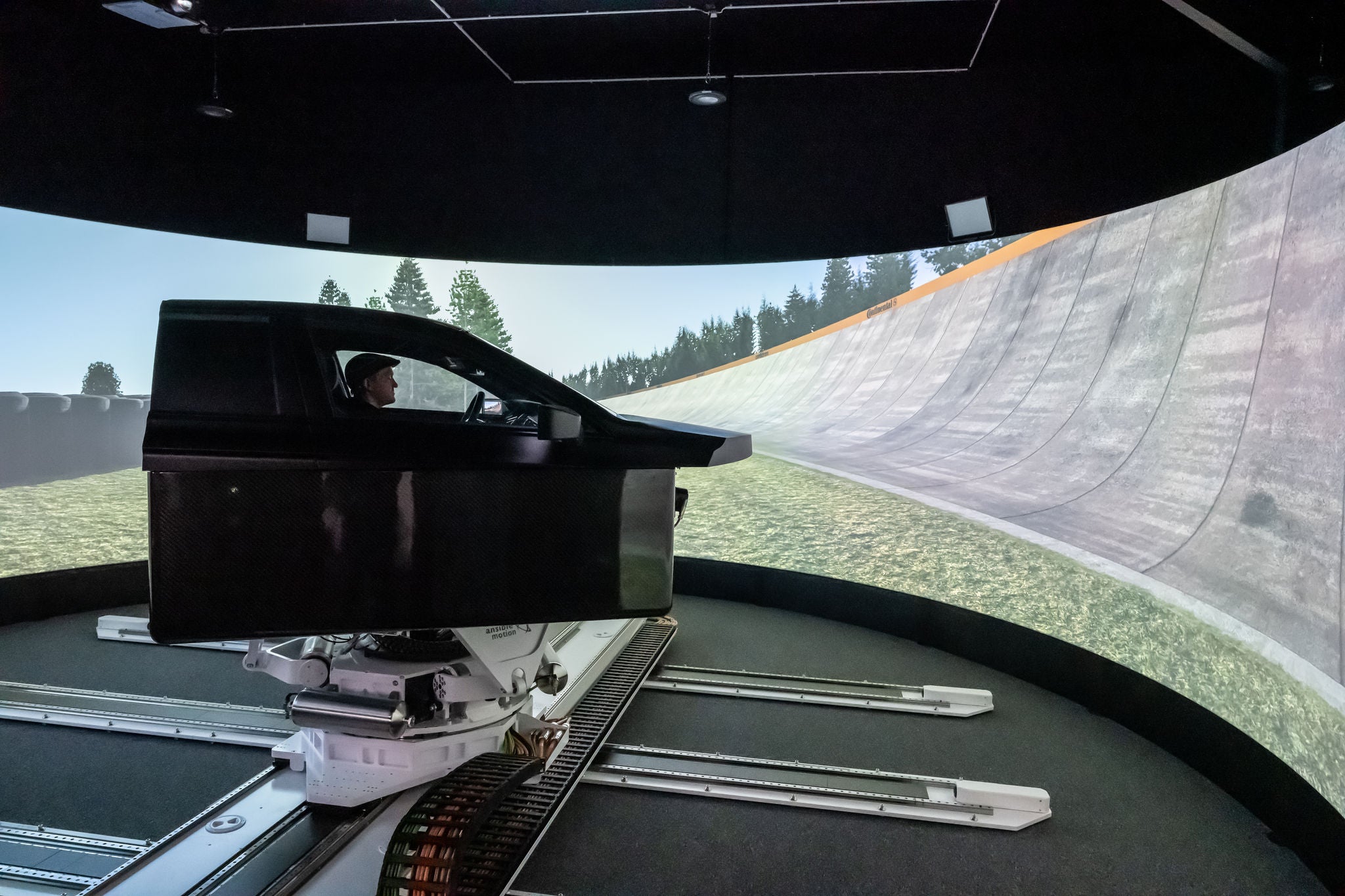 Continentals New Driving Simulator - Test tires without building them ...